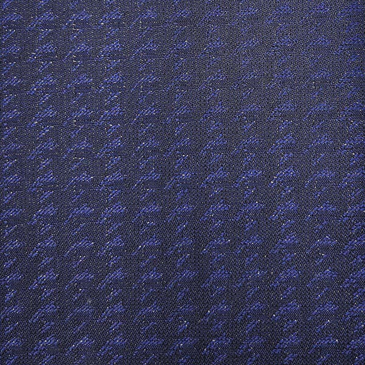 Madison Deep Navy Glimmer Houndstooth Double Breasted Suit | Alton Lane